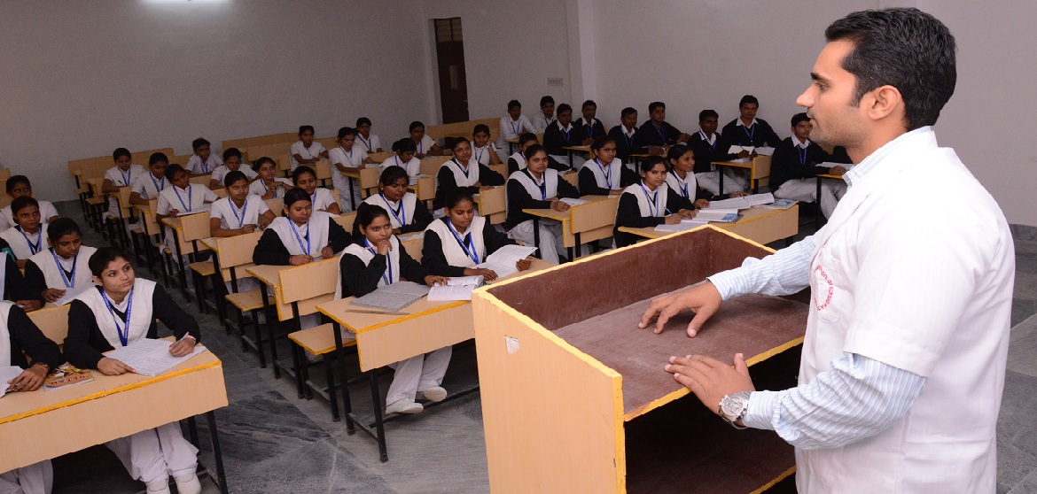 Smart Lecture Rooms | MAHENDRA GAYATRI NURSING AND PARAMEDICAL COLLEGE ...